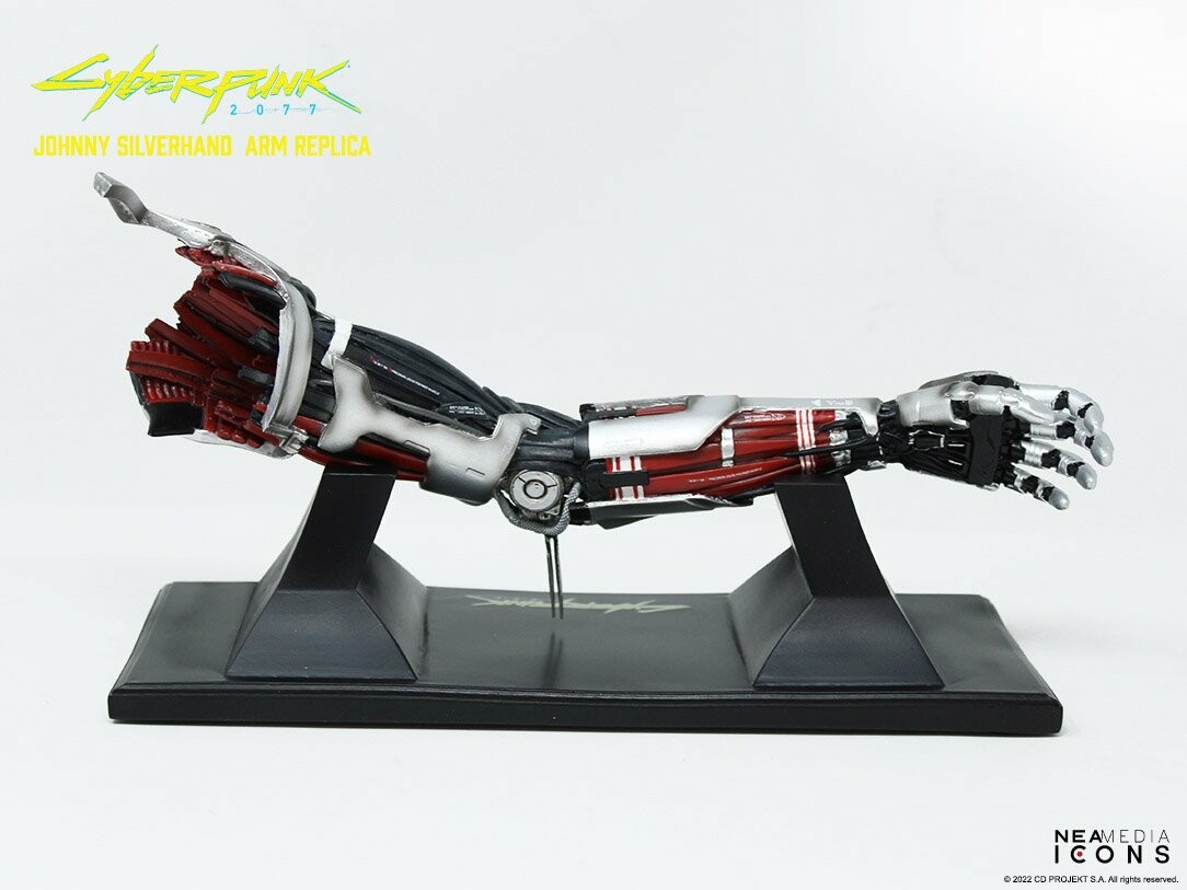 Cyberpunk 2077: Johnny Silverhand Arm Replica | Minotaur.cz